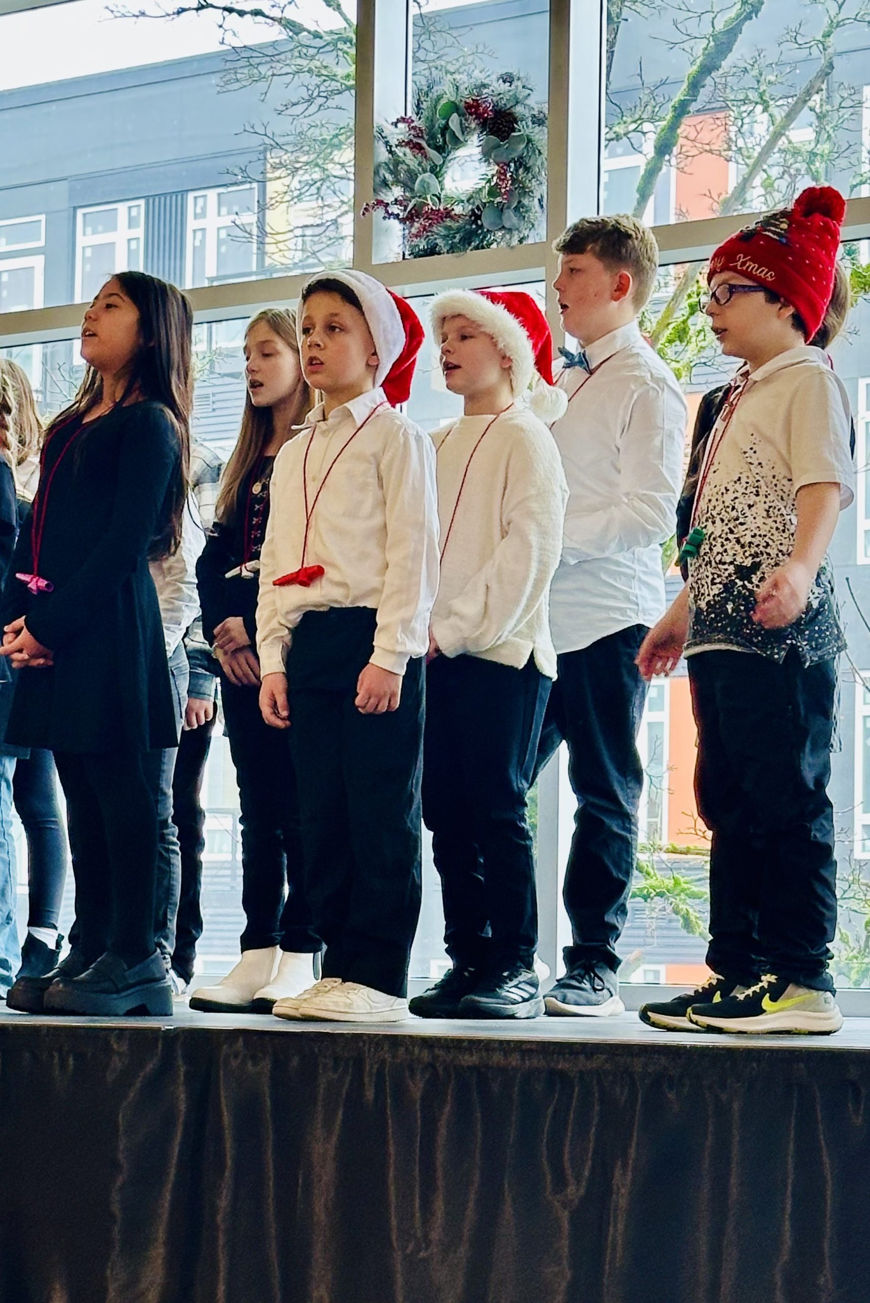 Caroling at the Mall | Salem Center